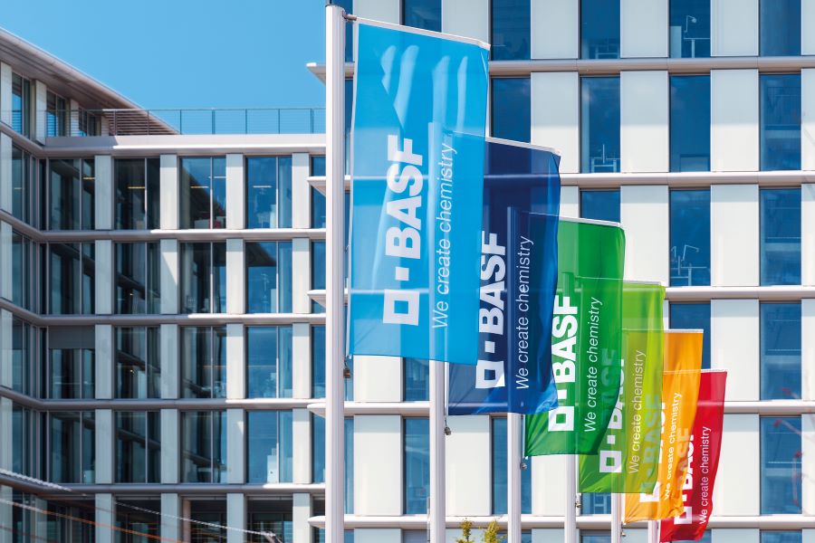 Basf: vendite 2023 al di sotto delle aspettative, migliora l'utile ...